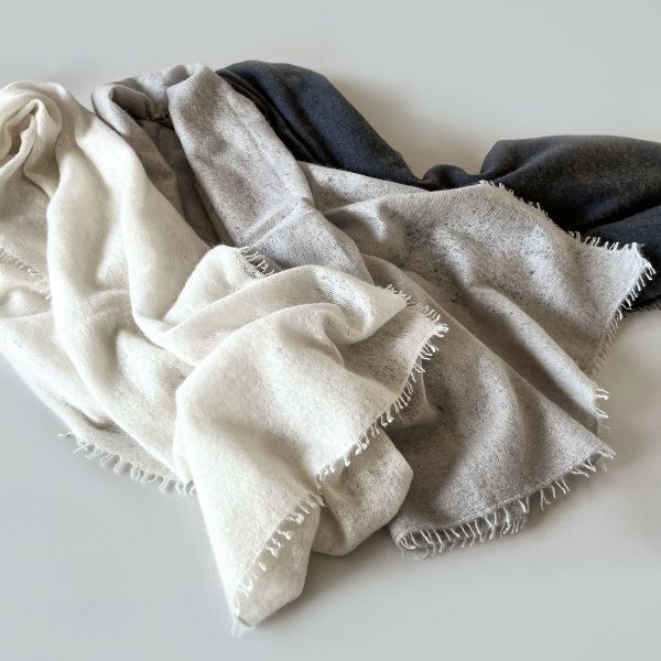 Jampo Handmade Felted Cashmere Scarves In White | ANICHINI